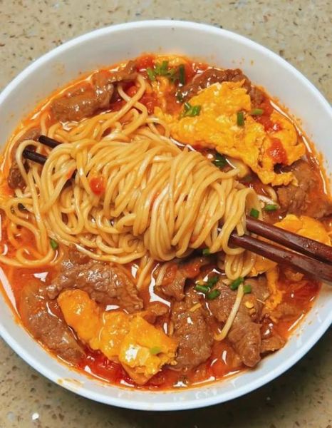 鸡蛋西红柿挂面汤怎么做_挂面汤怎么做好吃-第1张图片-山城妙识