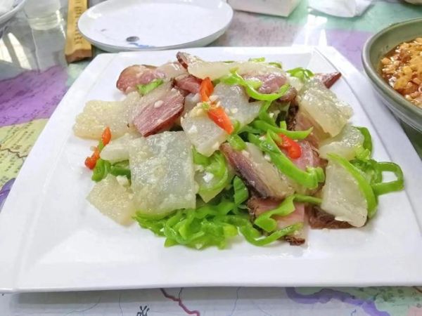 洋芋粑粑炒腊肉怎么做_洋芋粑粑炒腊肉正宗做法-第2张图片-山城妙识