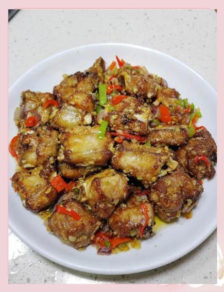 蒜香排骨怎么腌制_蒜香排骨腌制多久入味-第1张图片-山城妙识