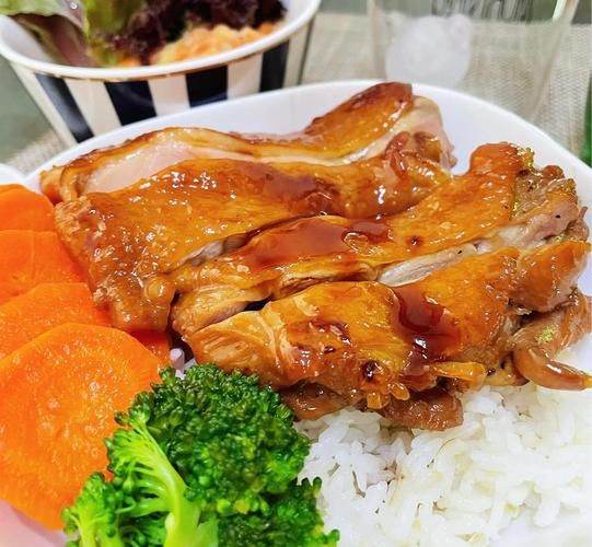 照烧鸡腿饭鸡腿怎么腌制_照烧鸡腿饭鸡腿用哪个部位-第1张图片-山城妙识