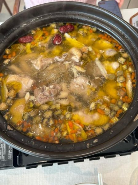 砂锅炖鸡汤一般炖多长时间_砂锅鸡汤炖多久最好喝-第3张图片-山城妙识