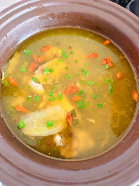 砂锅炖鸡汤一般炖多长时间_砂锅鸡汤炖多久最好喝-第2张图片-山城妙识