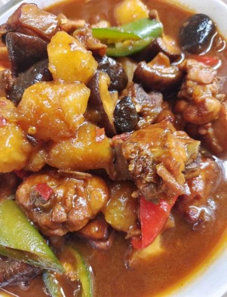 鸡腿炖香菇土豆怎么做_鸡腿炖香菇土豆的家常做法-第2张图片-山城妙识