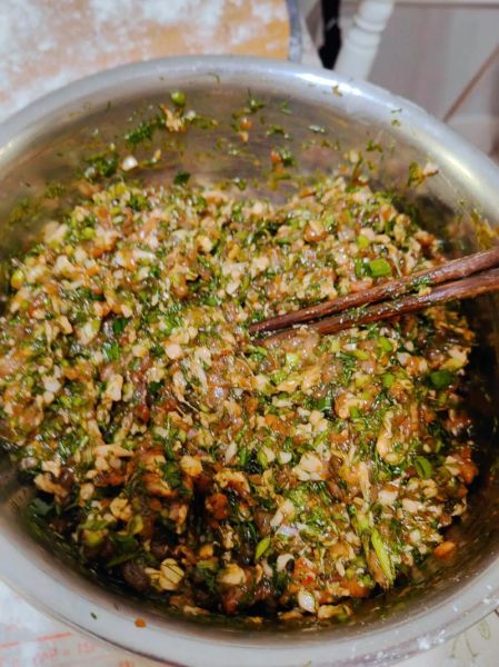 茴香包饺子怎么做好吃_茴香饺子馅怎么调才香-第1张图片-山城妙识