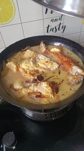 鲫鱼汤怎么炖最营养_鲫鱼汤炖多久最好-第3张图片-山城妙识