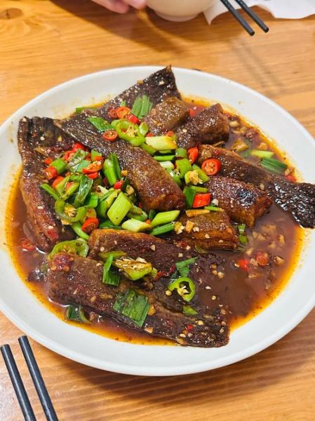 酱焖鸦片鱼怎么做_鸦片鱼用哪种酱最好吃-第1张图片-山城妙识