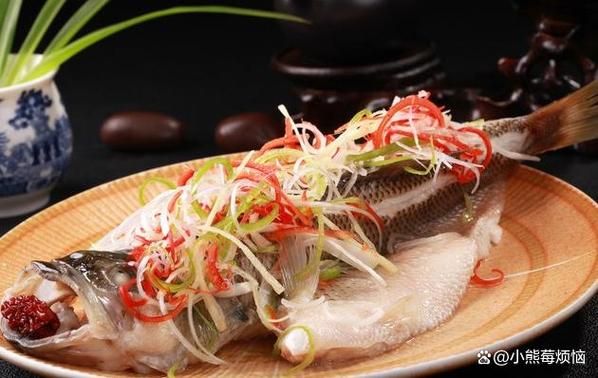 鲈鱼图片大全大图_淡水鲈鱼怎么分辨-第2张图片-山城妙识