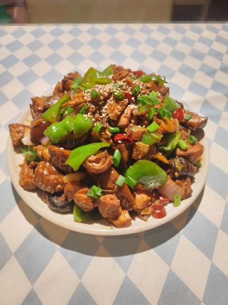 正宗大盘鸡怎么做_大盘鸡用鸡腿还是整鸡-第1张图片-山城妙识