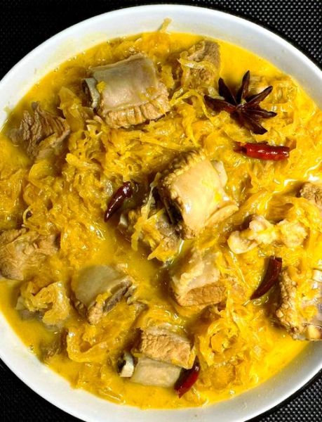 酸菜炖排骨的家常做法_酸菜炖排骨怎么做好吃-第1张图片-山城妙识