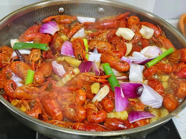 啤酒小龙虾怎么做_啤酒小龙虾需要焯水吗-第2张图片-山城妙识