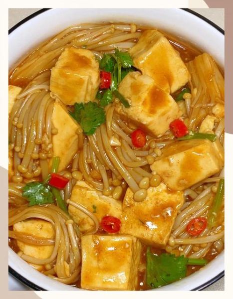 金针菇豆腐汤怎么做好喝_金针菇嫩豆腐汤的做法-第1张图片-山城妙识