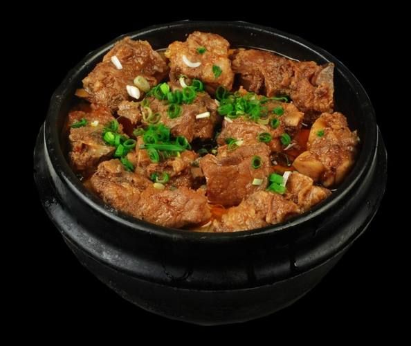 砂锅排骨怎么做_砂锅排骨需要焯水吗-第1张图片-山城妙识