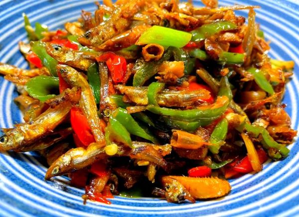 鱼干怎么做好吃_鱼干的家常做法大全-第3张图片-山城妙识