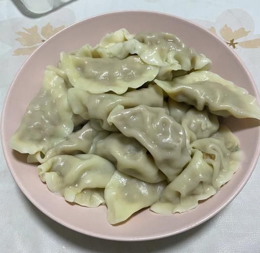 大葱猪肉馅饺子怎么做_猪肉大葱饺子馅怎么调才香-第1张图片-山城妙识