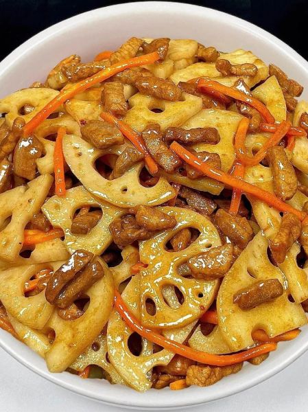 莲藕炒肉怎么做好吃_莲藕炒肉的家常做法-第1张图片-山城妙识