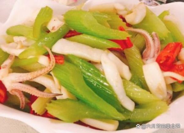 清炒鱿鱼怎么炒才嫩_清炒鱿鱼焯水几分钟-第3张图片-山城妙识