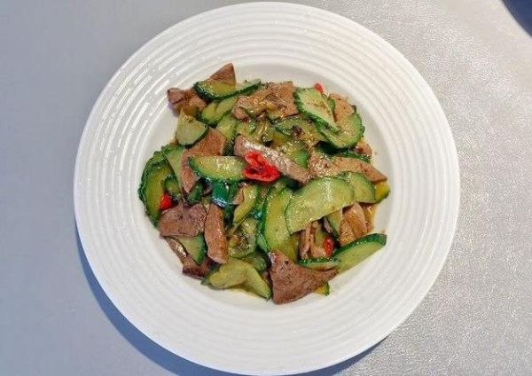 黄瓜炒猪肝怎么做_猪肝炒多久才嫩-第2张图片-山城妙识