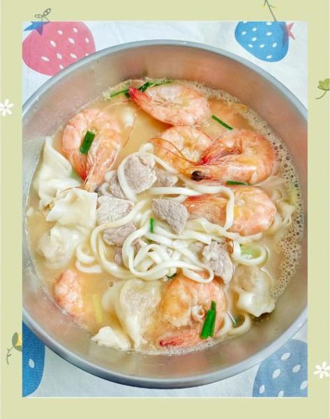 鲜虾云吞面怎么做_鲜虾云吞面汤头怎么调-第1张图片-山城妙识