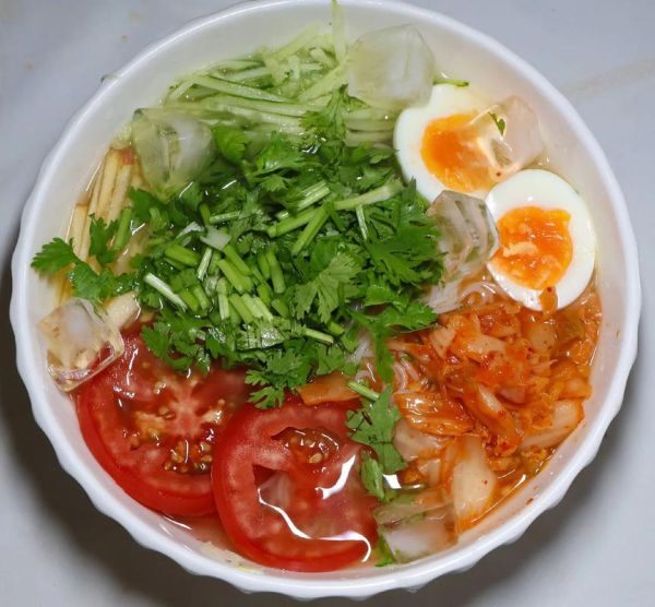 东北冷面怎么做_正宗冷面汤怎么调-第1张图片-山城妙识