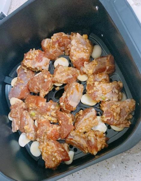 蒜香排骨空气炸锅做法_蒜香排骨空气炸锅温度时间-第3张图片-山城妙识