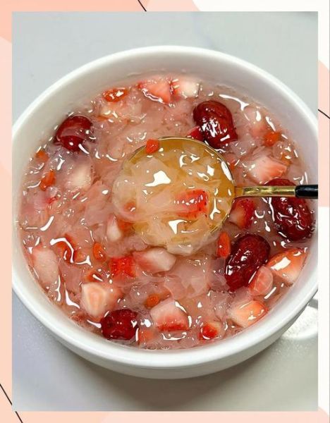 冰糖银耳红枣汤的做法_银耳汤怎么煮才出胶-第3张图片-山城妙识