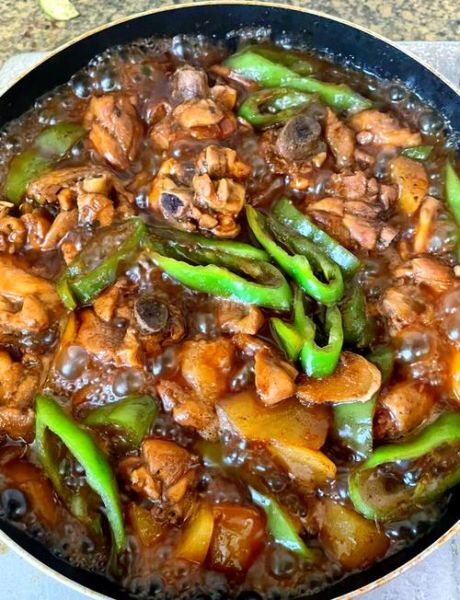 黄焖鸡米饭怎么做好吃_黄焖鸡米饭的秘诀-第2张图片-山城妙识