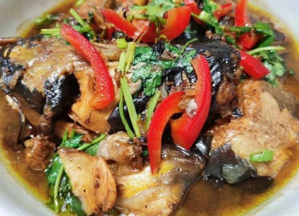 红烧清江鱼怎么做_红烧清江鱼的家常做法-第3张图片-山城妙识