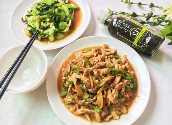 青椒炒平菇怎么炒好吃_青椒炒平菇用焯水吗-第3张图片-山城妙识