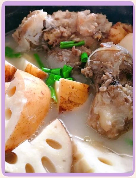 高压锅排骨莲藕汤怎么做_莲藕排骨汤高压锅多久-第3张图片-山城妙识