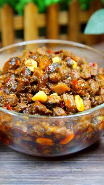 香菇炖牛肉怎么做_香菇炖牛肉的家常做法-第1张图片-山城妙识 香菇炖牛肉怎么做_香菇炖牛肉的家常做法-第1张图片-山城妙识