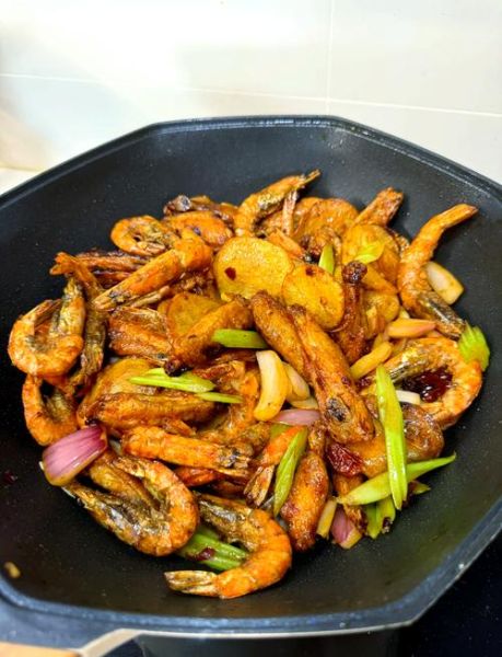 香辣鸡翅虾怎么做_香辣鸡翅虾最正宗做法-第1张图片-山城妙识