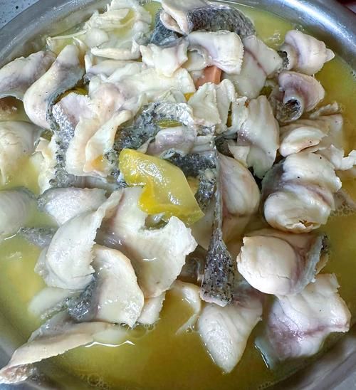 酸菜鱼家常做法视频教程_酸菜鱼怎么做好吃又简单-第1张图片-山城妙识