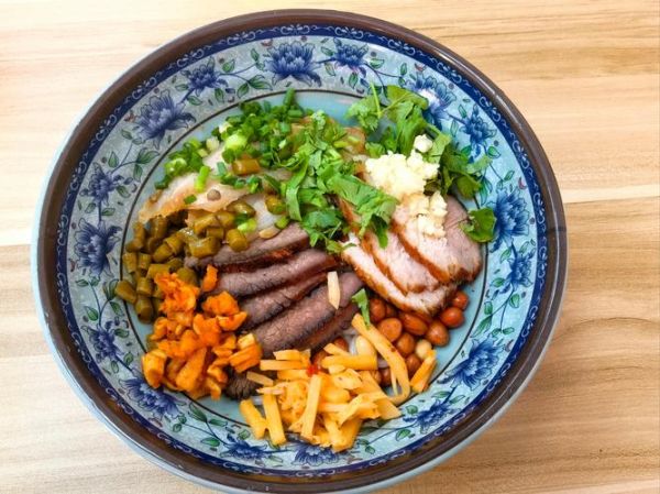 桂林有什么好吃的_桂林米粉哪家最正宗-第2张图片-山城妙识