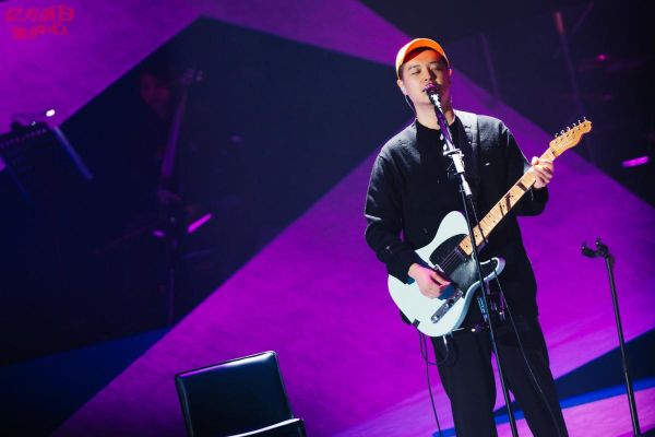 麻油叶马頔是谁_麻油叶马頔代表作有哪些-第2张图片-山城妙识