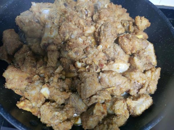 粉蒸排骨的家常做法窍门_粉蒸排骨怎么做才软糯不腥-第1张图片-山城妙识