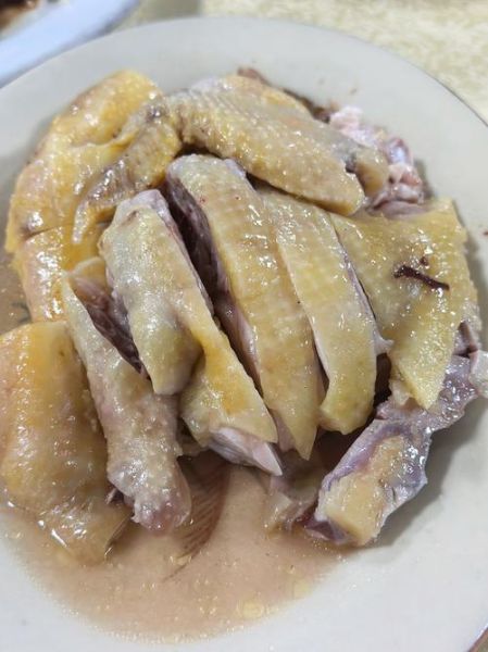 隔水蒸鸡怎么做才嫩滑_隔水蒸鸡正宗做法-第1张图片-山城妙识