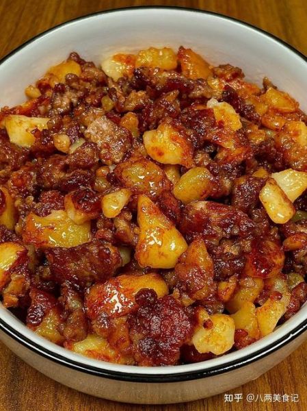 马铃薯烧肉怎么做好吃_家常做法步骤详解-第3张图片-山城妙识