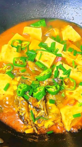 豆腐炖黄骨鱼怎么做好吃_黄骨鱼炖豆腐的家常做法-第2张图片-山城妙识