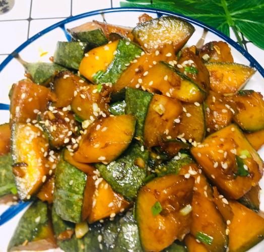 青南瓜怎么炒好吃_青南瓜炒几分钟才熟-第2张图片-山城妙识