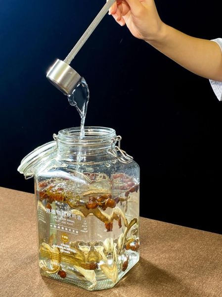 金樱子泡酒的功效与作用_金樱子泡酒怎么泡效果最好-第3张图片-山城妙识