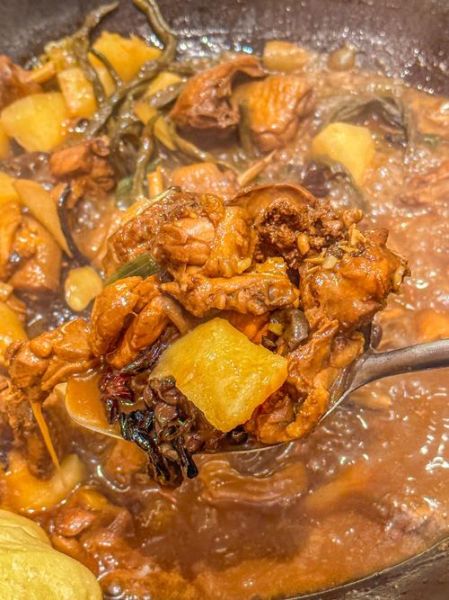 铁锅炖鸡怎么做_正宗铁锅炖鸡做法-第3张图片-山城妙识