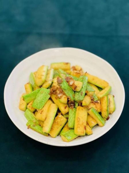 云南小瓜怎么炒好吃_云南小瓜和云南小南瓜区别-第1张图片-山城妙识