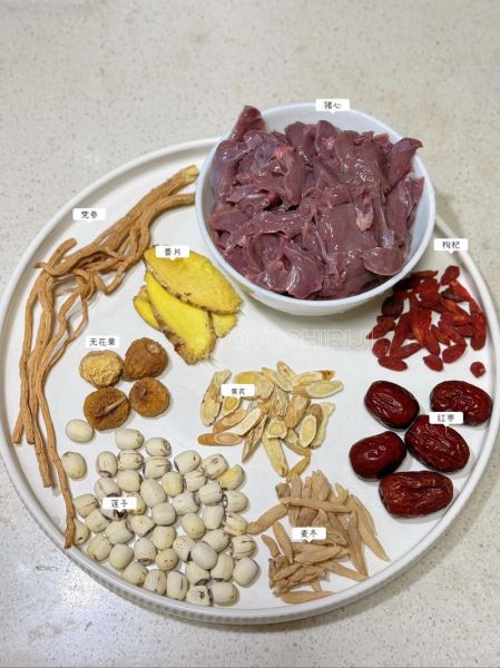 莲子猪心汤的做法大全_莲子猪心汤怎么炖最补气血-第2张图片-山城妙识