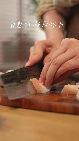 蒜苔回锅肉怎么做_蒜苔回锅肉家常做法-第2张图片-山城妙识