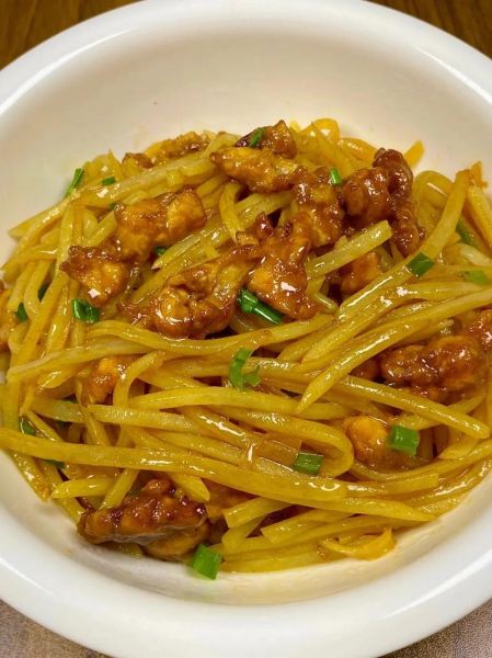 土豆炒肉丝怎么炒才脆嫩_土豆炒肉丝的5个关键窍门-第2张图片-山城妙识