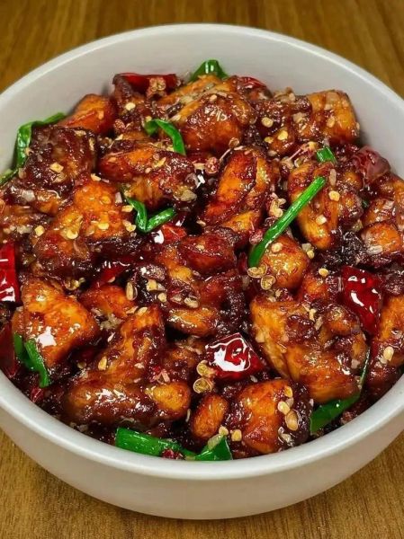 鸡怎样炒好吃又简单_家常鸡肉嫩滑秘诀-第3张图片-山城妙识