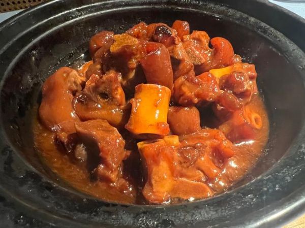 话梅猪手怎么做_话梅猪手用什么话梅-第3张图片-山城妙识