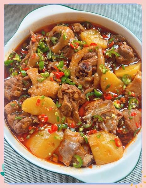 鸡块炖土豆的家常做法_鸡块炖土豆怎么做好吃又入味-第1张图片-山城妙识