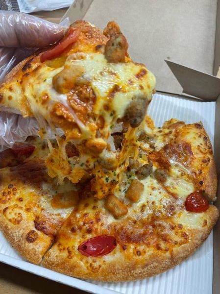 九寸披萨有多大_够几个人吃-第3张图片-山城妙识