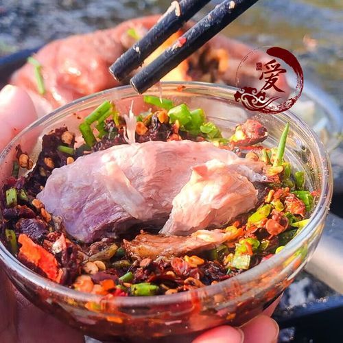 酸菜蹄髈怎么做_酸菜蹄髈的家常做法-第1张图片-山城妙识